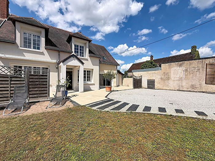 Maison 7 pièces à vendre à Pocé-sur-Cisse