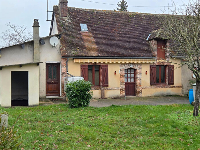 Saint-Germain-sur-Avre : Maison 2 pièces à vendre