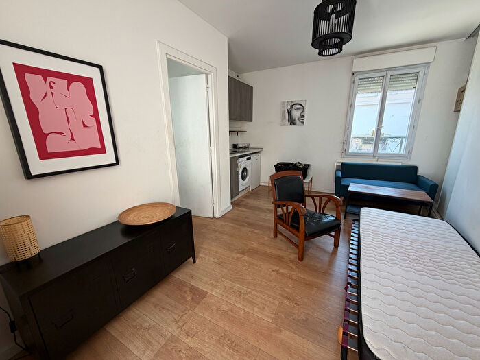 Nice, Carabacel : Appartement 2 pièces à louer