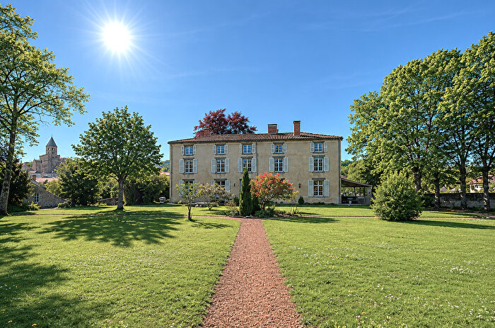 Maison 9 pièces à Saint-Saturnin, à vendre
