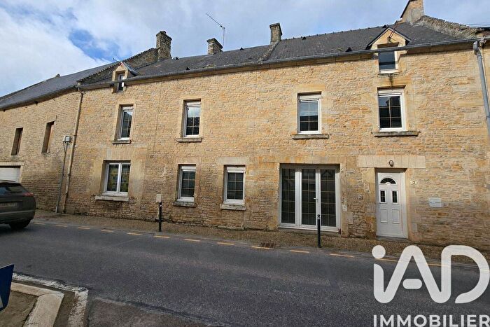 Maison à louer - Reviers - 9 pièces - 5 chambres
