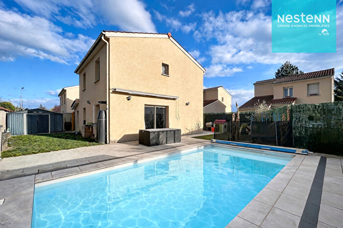 Maison à vendre - Sury-le-Comtal - 5 pièces - 4 chambres