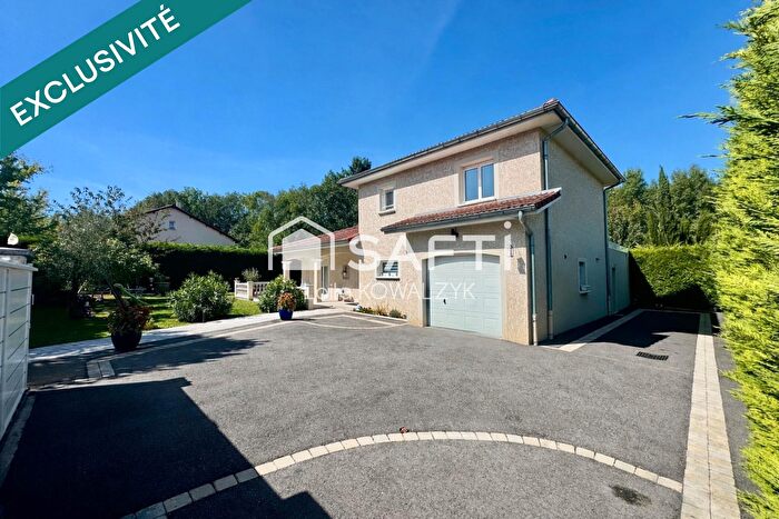 Maison à vendre - Vaulx-Milieu - 5 pièces - 4 chambres