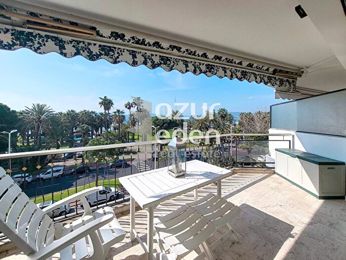 Appartement à vendre - Cannes, Pointe Croisette - 4 pièces - 3 chambres