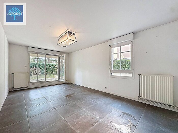 Appartement à louer - La Faisanderie, LIsle-Adam - 3 pièces - 2 chambres