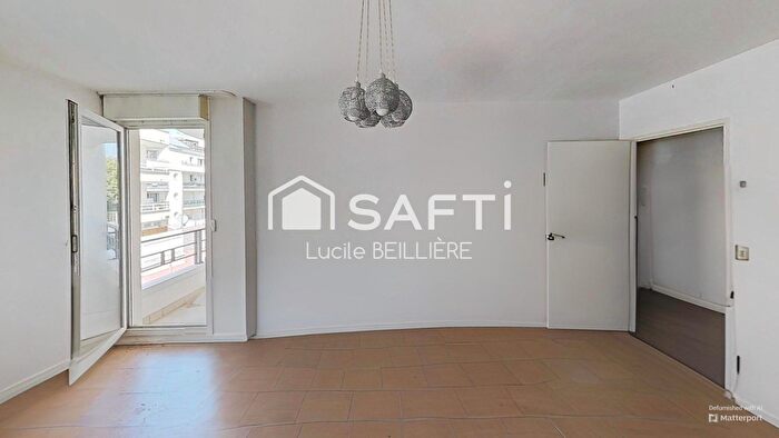 Appartement à vendre - Noisy-le-Grand, Centre-ville - 4 pièces - 3 chambres