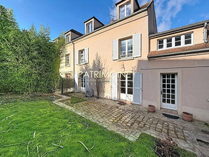 Maison à louer - Sud, Chambourcy - 5 pièces - 3 chambres