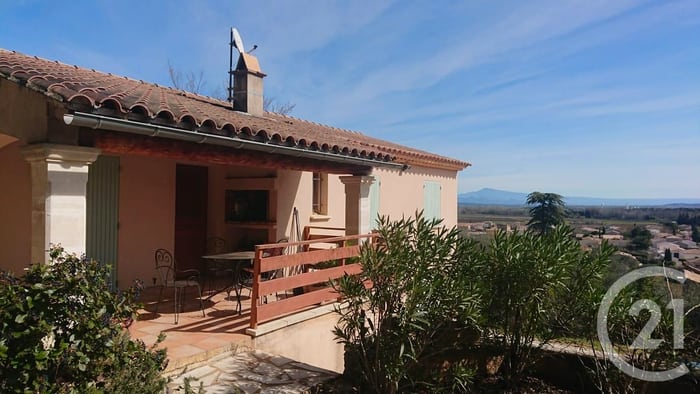Laudun-l'Ardoise : Maison 4 pièces à louer