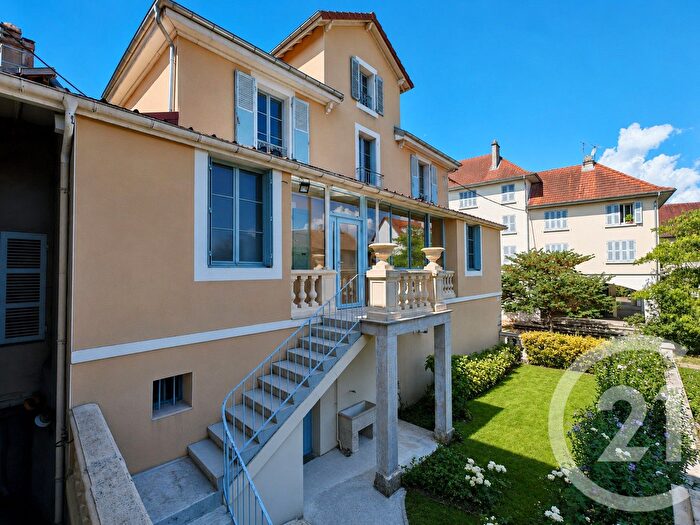 Maison 5 pièces à Belley, à vendre