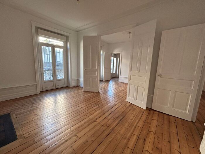 Appartement à louer - Vannes - 4 pièces - 2 chambres