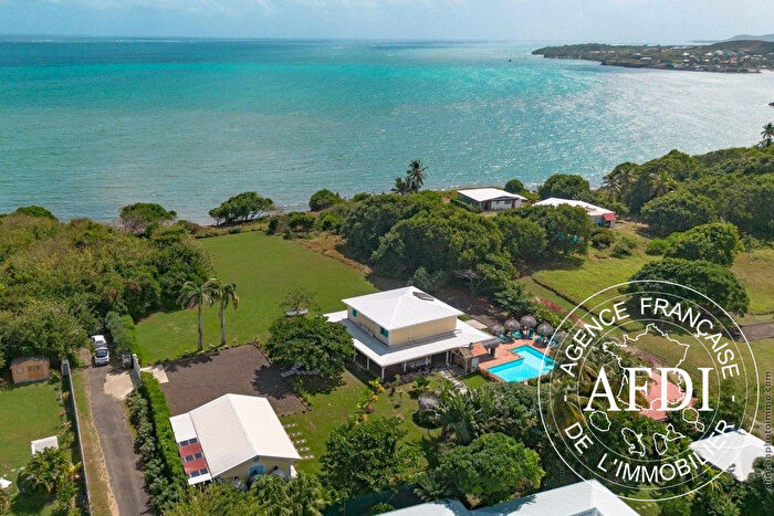 Maison à vendre - Le Vauclin - 12 pièces - 9 chambres