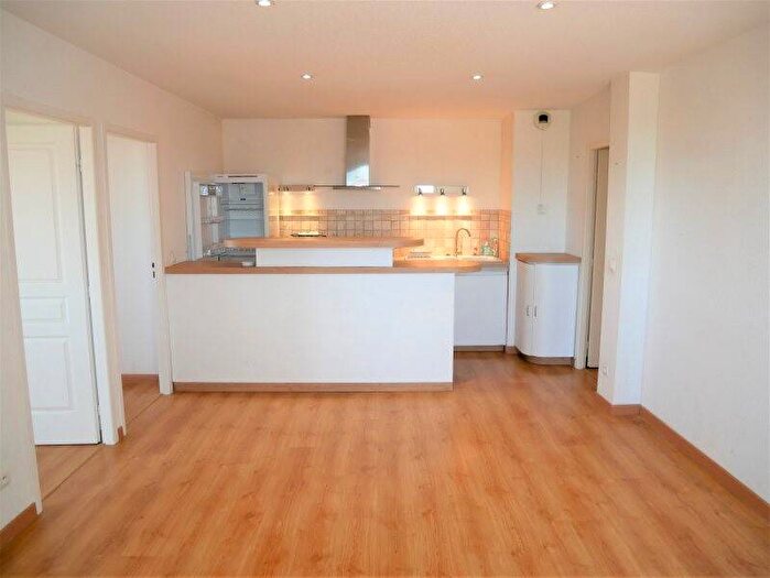 Appartement à louer - Boulevars-Gare-Saint Leger-Chabrand, Draguignan - 3 pièces - 2 chambres