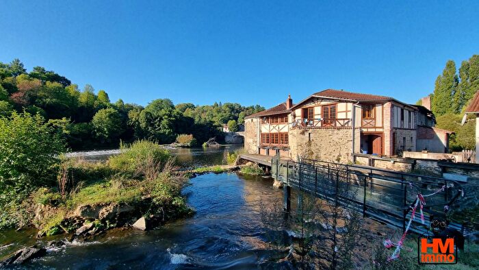 Maison à vendre - Saint-Junien - 12 pièces - 1 chambre