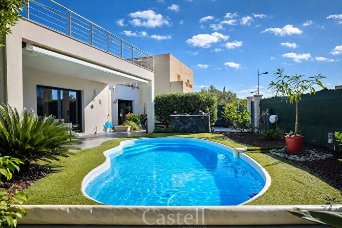 Maison à vendre - Agde, La Ville - 6 pièces - 4 chambres