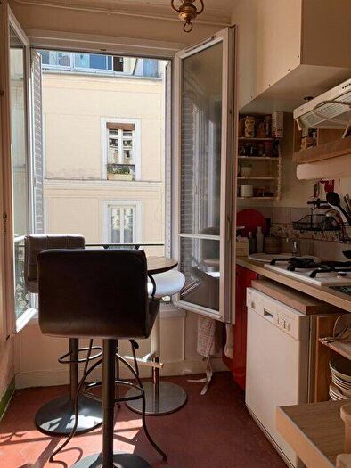 Appartement à louer - Gambetta, Paris ème arrondissement - 3 pièces - 2 chambres