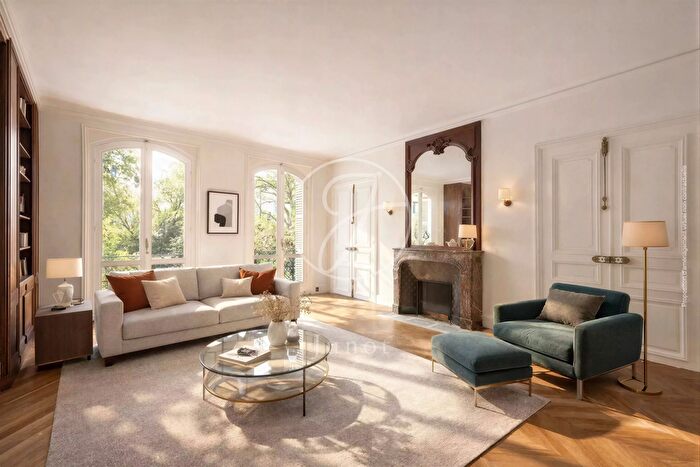 Appartement à vendre - Paris e , Mairie - 6 pièces - 5 chambres