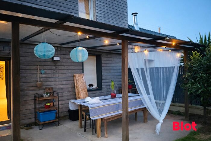 Maison à vendre - Guipavas, Centre-ville - 8 pièces - 5 chambres