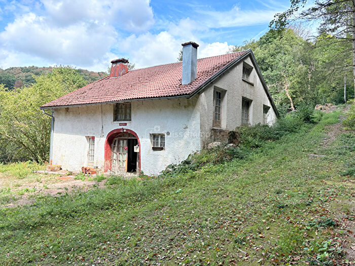 Maison 6 pièces à Haut-du-Them-Château-Lambert, à vendre