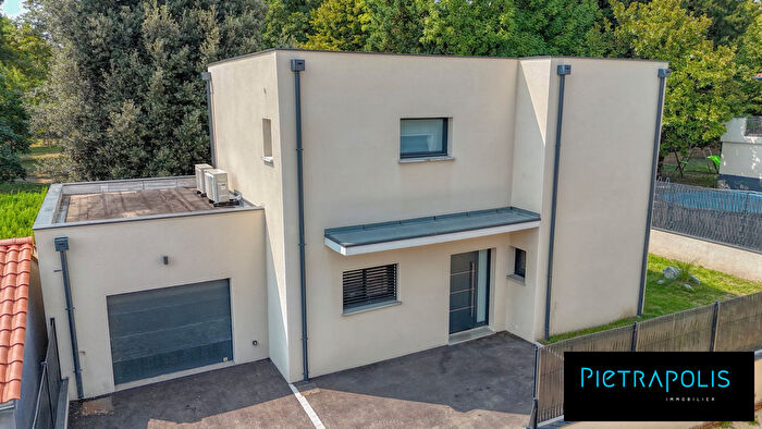 Maison à vendre - Grigny - 4 pièces - 3 chambres