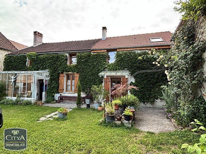 Maison 6 pièces à Artonges, à vendre