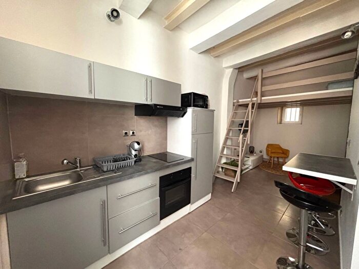 Appartement à louer - Marseille ème arrondissement - 1 pièce