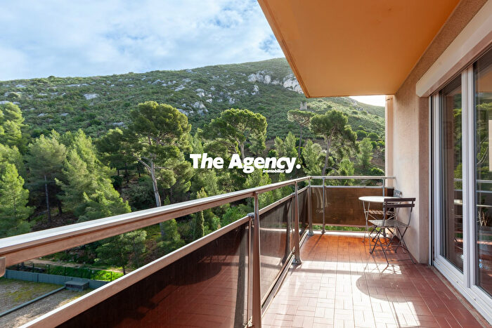 Appartement à vendre - Marseille e , Saint-Tronc - 3 pièces - 2 chambres