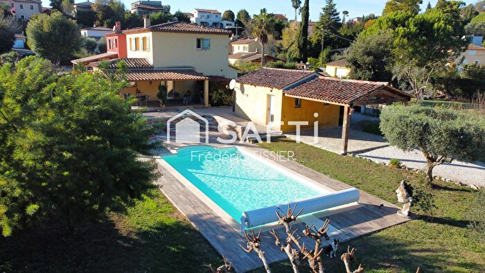 Maison à vendre - La Roquette-sur-Siagne - 4 pièces - 3 chambres