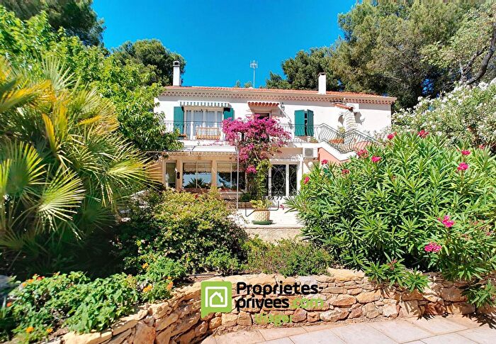 Maison à vendre - Bandol - 7 pièces - 4 chambres