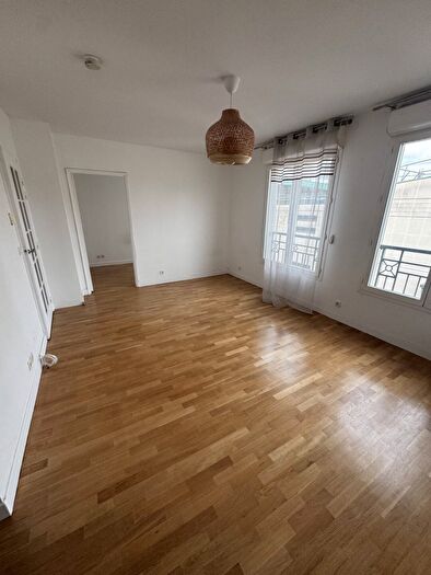 Appartement à louer - Issy-les-Moulineaux - 2 pièces - 2 chambres