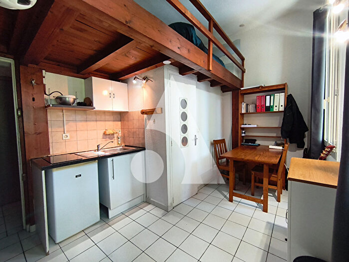 Appartement 1 pièce à Aix-en-Provence, Centre-ville, à louer