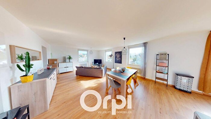 Maisons à vendre et appartements à louer - 3
