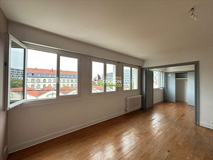 Appartement 3 pièces à Clermont-Ferrand, Delille, Cathédrale, La Gare, à louer
