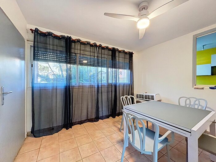 Appartement à louer - Baie-Mahault - 4 pièces - 3 chambres