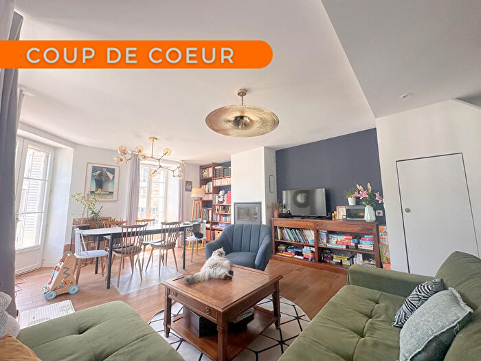 Bourg-des-Comptes - Maison 6 pièces à vendre