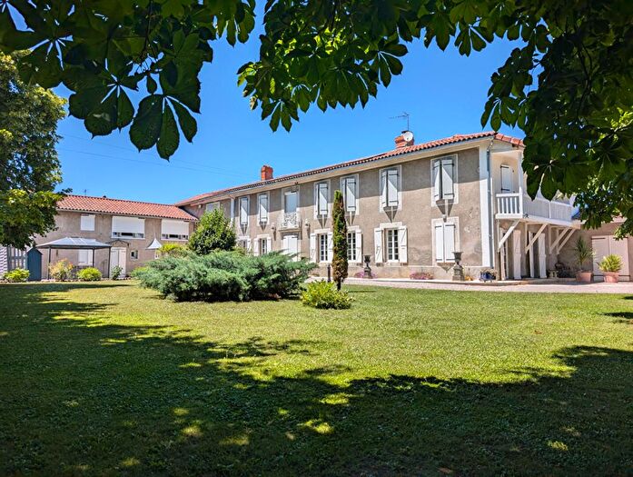 Maison 16 pièces à vendre - Pointis-Inard