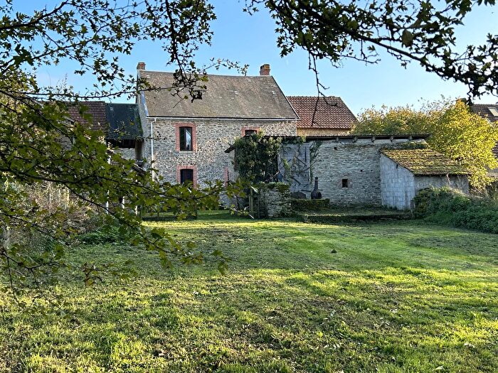 Maison à vendre - Naillat - 6 pièces - 3 chambres