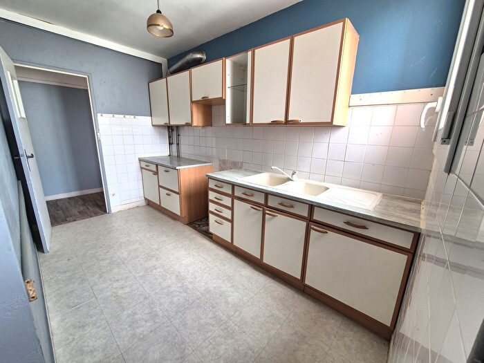Dreux, Sainte-Eve : Appartement 4 pièces à vendre