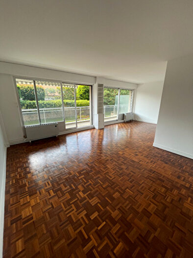 Appartement à louer - Saint-Germain-en-Laye, Hennemont - 5 pièces - 3 chambres