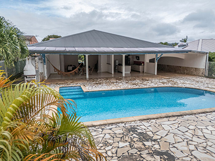 Maison à vendre - Remire-Montjoly - 5 pièces - 3 chambres