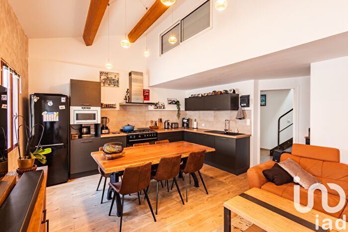 Maison à vendre - Saintes-Maries-de-la-Mer - 5 pièces - 4 chambres