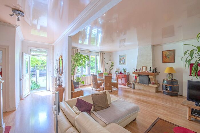 Maison à vendre - Sartrouville, La Vaudoire Centre-ville - 6 pièces - 4 chambres