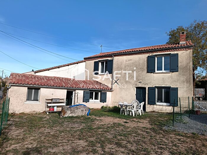 Maison 4 pièces à vendre à Clessé