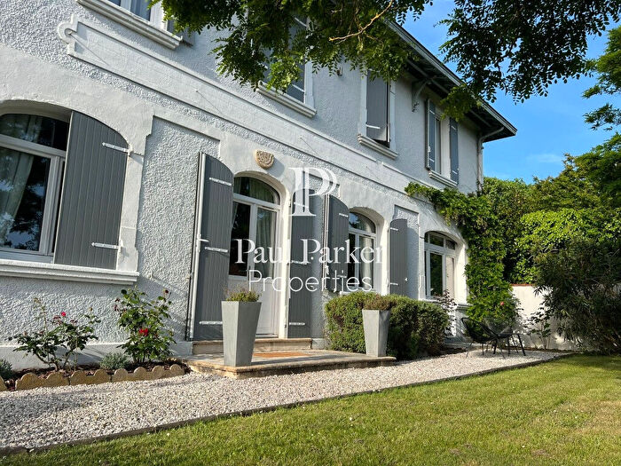 Gastes : Maison 10 pièces à vendre