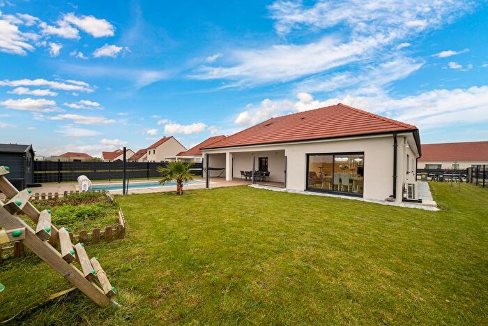 Maison à vendre - Rouvres-en-Plaine - 5 pièces - 4 chambres