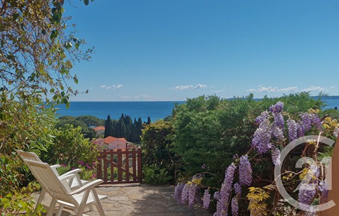 Appartement à vendre - Le Lavandou, Rousset, Four des Maures, Saint-Clair - 2 pièces - 1 chambre