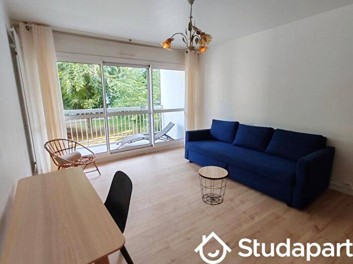 Appartement 1 pièce à louer à Champagne, Les Ulis