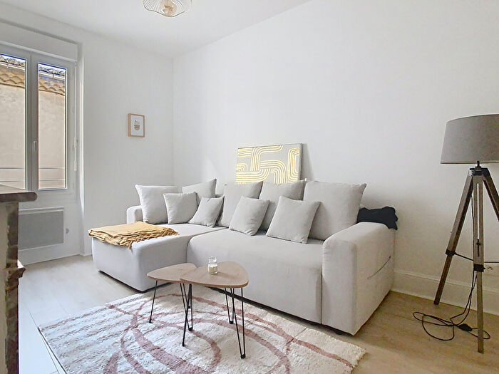 Appartement à louer - Montélimar, Centre-ville - 2 pièces - 1 chambre