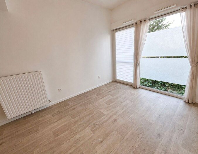 Appartement 1 pièce à louer à Centre Urbain Nord, Évry-Courcouronnes