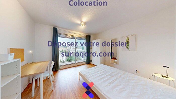 Appartement à louer - Centre Ville, Tassin-la-Demi-Lune - 5 pièces - 4 chambres