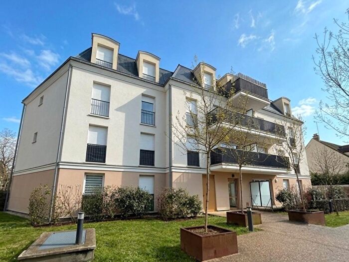 Le Plessis-Trévise, Centre-ville, Orly Parc : Appartement 1 pièce à vendre